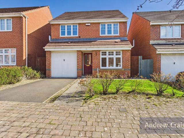 4 bedroom detached house for sale