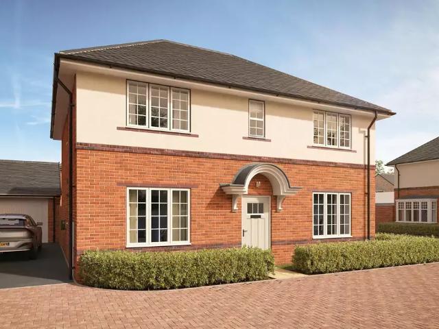 4 bedroom detached house for sale