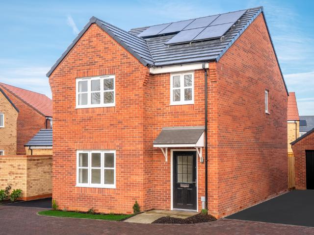 4 bedroom detached house for sale