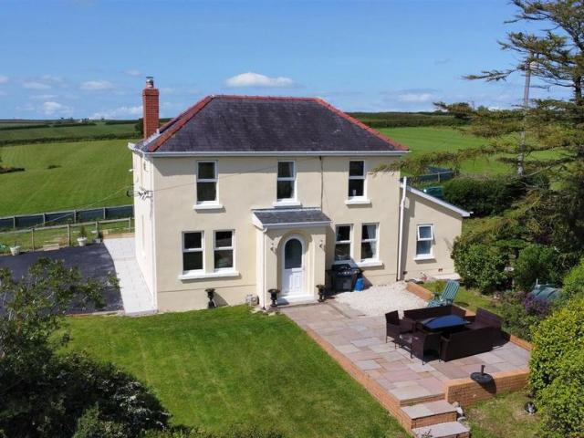 4 bedroom property with land for sale