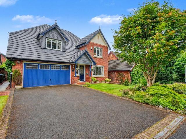 4 bedroom detached house for sale