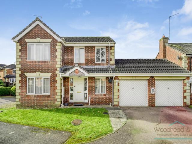 4 bedroom detached house for sale