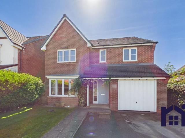 4 bedroom detached house for sale