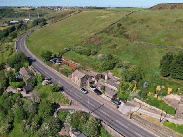 4 Bedroom Detached House For Sale In 12 Crow Point, Boothtown
