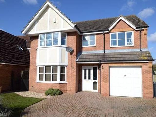 4 bedroom detached house for sale in 29 Field Road Billinghay LN4
