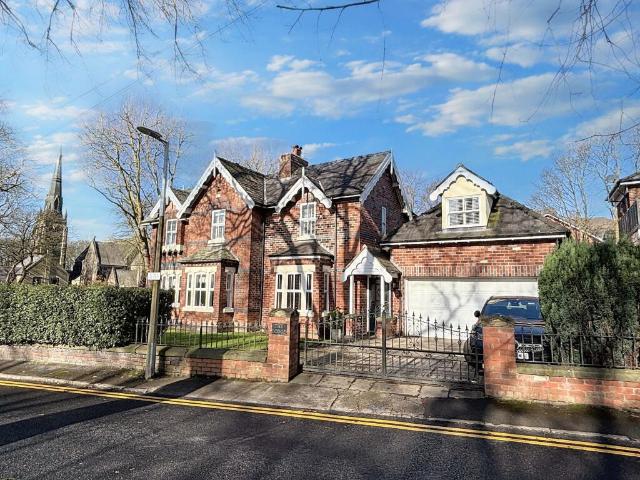 4 bedroom detached house for sale in 2 Broad Oak Park, Monton, Eccles, Manchester M30 9LQ, M30
