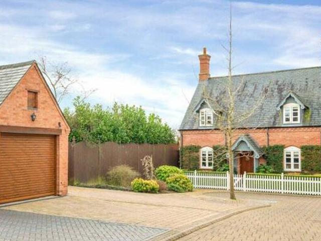4 Bedroom Detached House For Sale In 2 Holt View