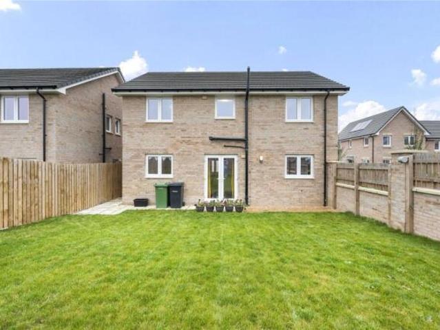 4 bedroom detached house for sale in 2 Niven Way, West Craigs, Edinburgh, EH12 8FP, EH12