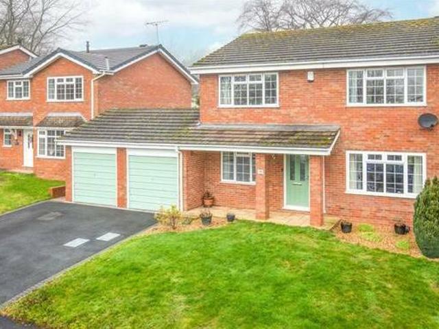 4 bedroom detached house for sale in 34 Paulbrook Road Bridgnorth Shropshire WV16