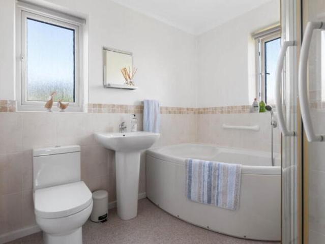 4 bedroom detached house for sale in 37 Eastbank Drive, Northwick, Worcester. WR3 7BH, WR3