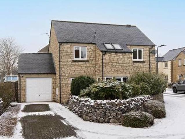 4 bedroom detached house for sale in 4 Green Meadow Close Ingleton LA6