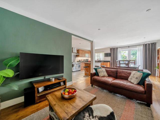 4 bedroom detached house for sale in 4 Holford Road, Guildford, GU1