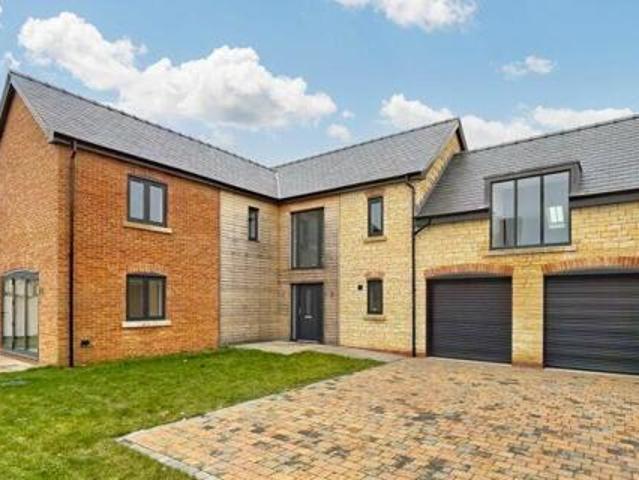 4 Bedroom Detached House For Sale In 617 Court, Scampton