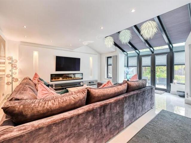 4 bedroom detached house for sale in 8 Lothians Road, Tettenhall, Wolverhampton, WV6 9PR, WV6