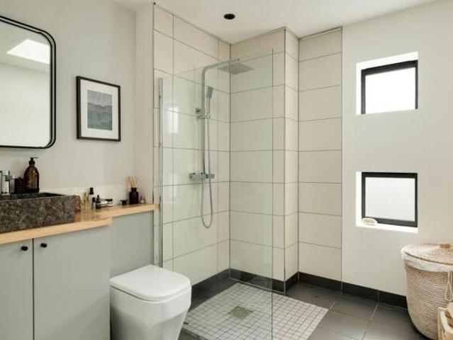 4 bedroom detached house for sale in Cotham Lawn Road | Cotham, BS6