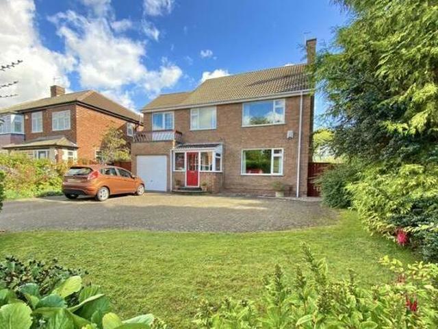 4 bedroom detached house for sale in Countisbury Road Norton StocktonOnTees TS20