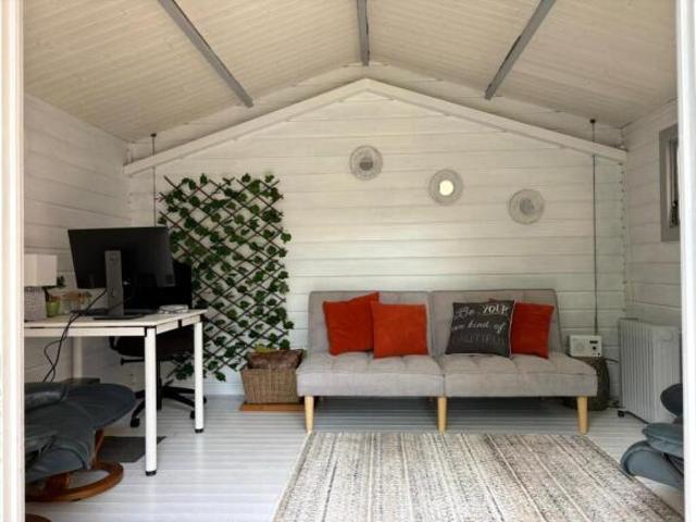 4 bedroom detached house for sale in Cobbs Lane, Oakdale, Poole, BH15