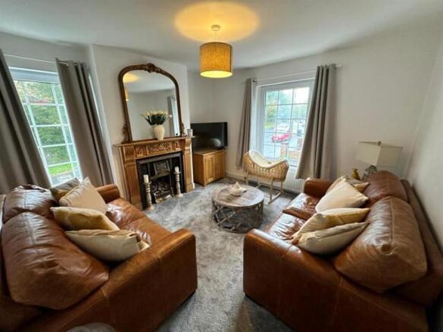 4 bedroom detached house for sale in Cockett Road, Cockett, Swansea, SA2