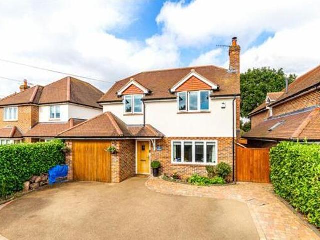 4 Bedroom Detached House For Sale In Codicote, Hitchin