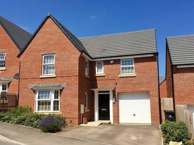 4 bedroom detached house for sale in Coleford Gloucestershire GL16