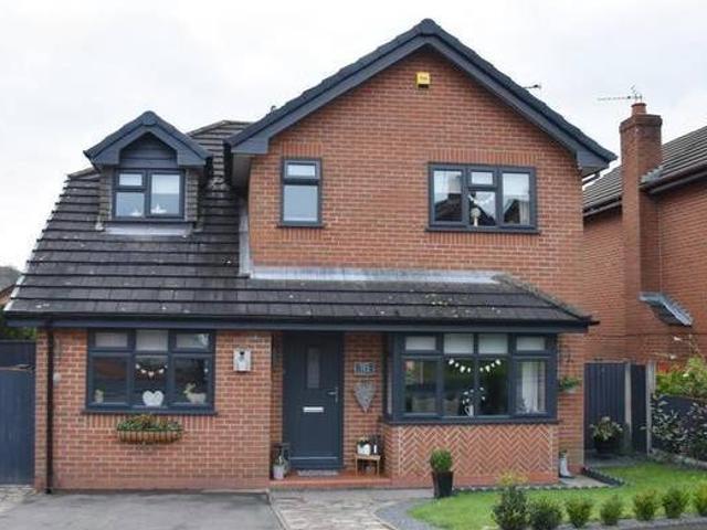 4 bedroom detached house for sale in Coleridge Drive Cheadle StokeonTrent ST10
