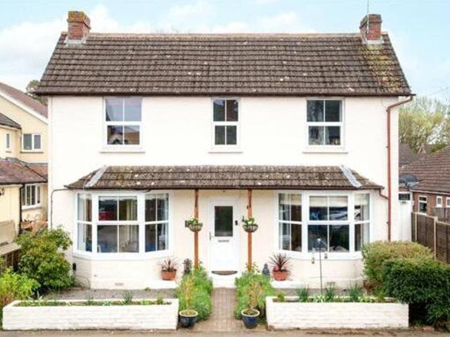 4 Bedroom Detached House For Sale In College Town, Sandhurst