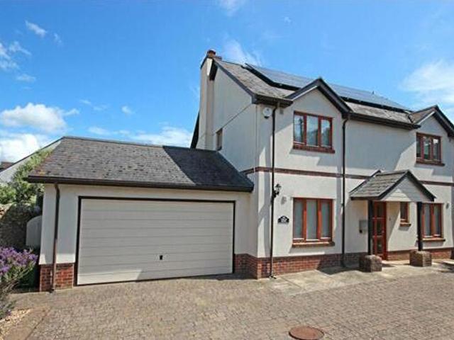 4 Bedroom Detached House For Sale In Colyton, Devon