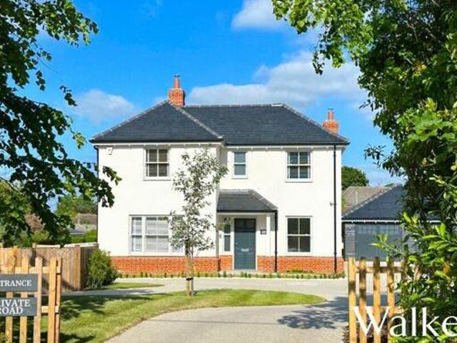 4 Bedroom Detached House For Sale In Common Road