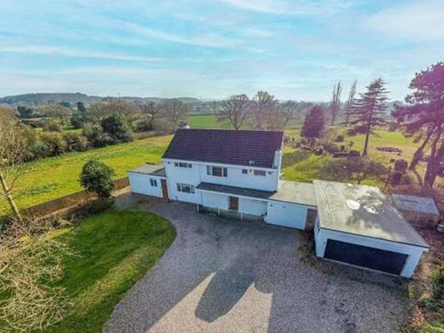 4 bedroom detached house for sale in Commonside Alvanley Frodsham WA6