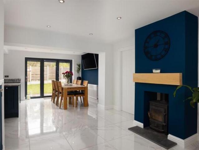 4 bedroom detached house for sale in Congreve Way, Bardsey, Leeds, LS17