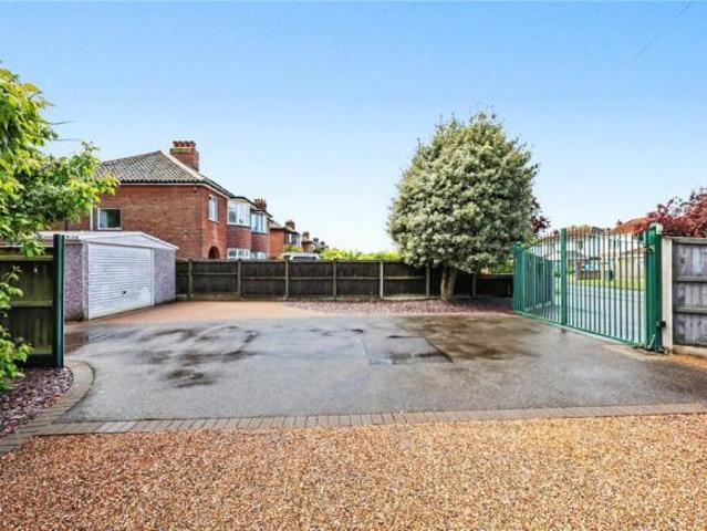 4 bedroom detached house for sale in Constitution Hill, Norwich, Norfolk, NR3