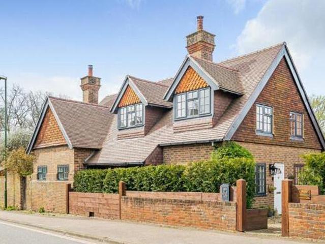 4 Bedroom Detached House For Sale In Coolham