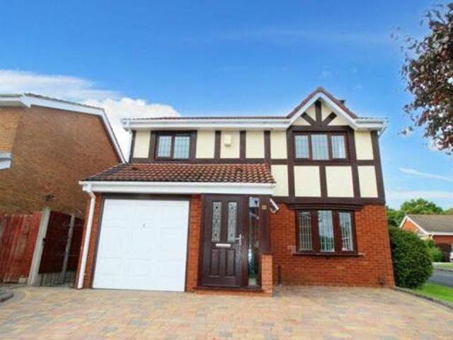 4 Bedroom Detached House For Sale In Coppice Farm, Willenhall