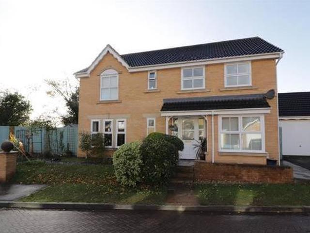 4 bedroom detached house for sale in Corbett Close Yate Bristol BS37 7BA BS37