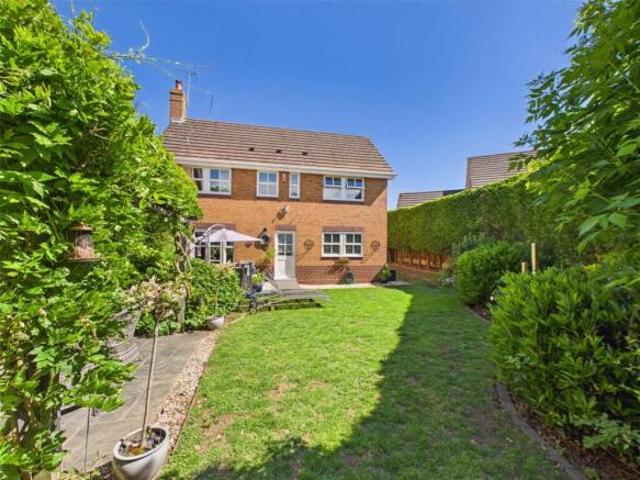 4 bedroom detached house for sale in Corfe Avenue, Worcester, Worcestershire, WR4