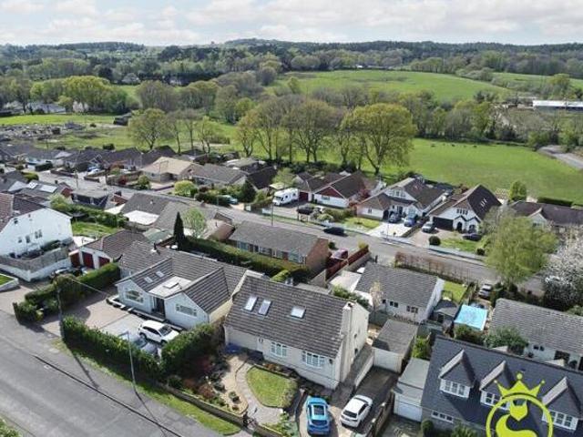 4 Bedroom Detached House For Sale In Corfe Mullen