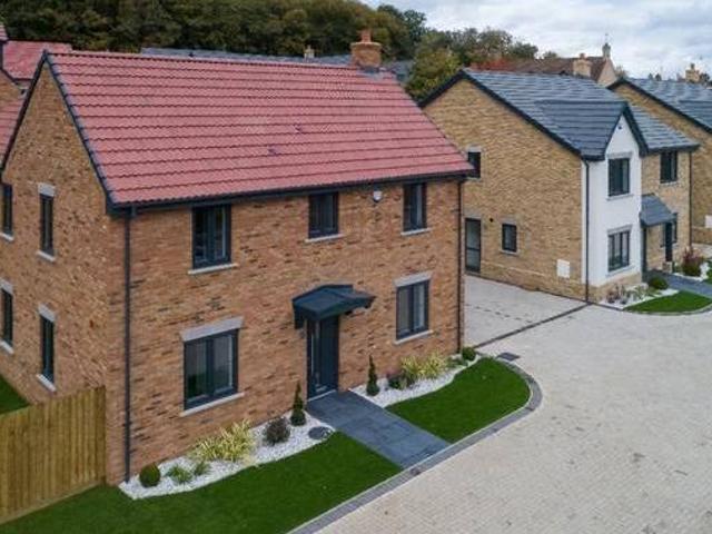4 bedroom detached house for sale in CORNER PLOT POSITION Woodland Gardens Clophill Road MK45