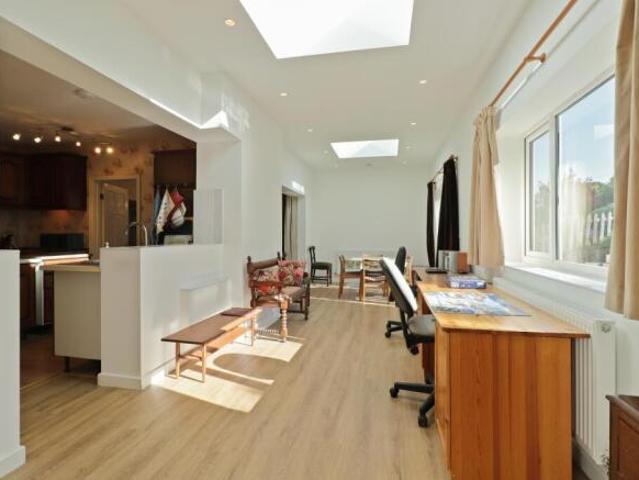 4 bedroom detached house for sale in Cortworth Road, Ecclesall, S11 9LN, S11