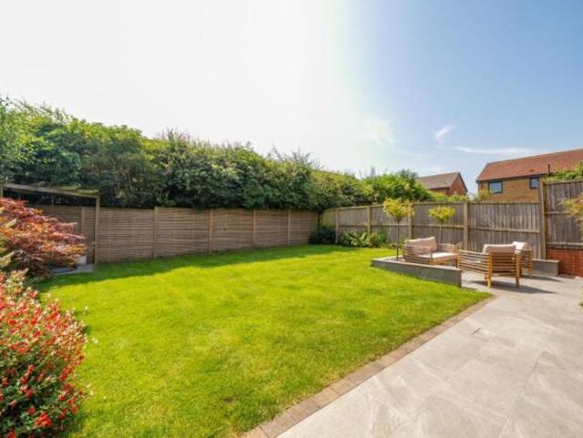 4 bedroom detached house for sale in Cautley Drive, Killinghall, HG3