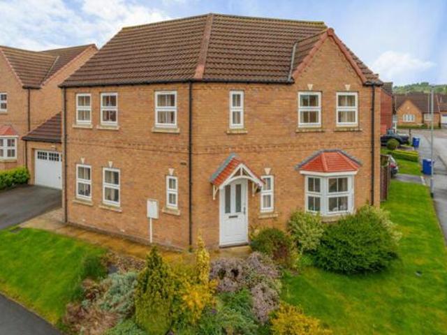 4 Bedroom Detached House For Sale In Caistor, Market Rasen