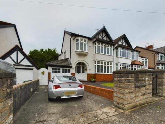 4 Bedroom Detached House For Sale In Calderstones