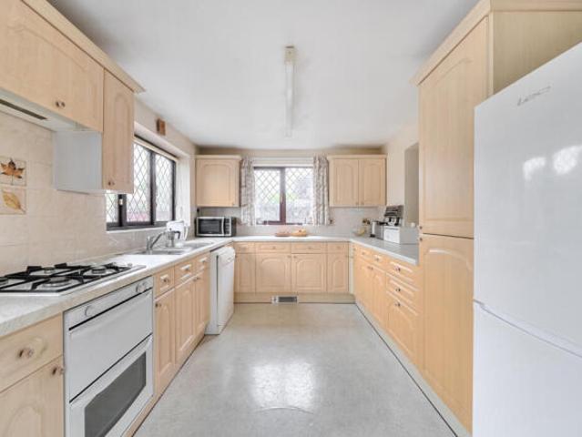 4 bedroom detached house for sale in Calspick Way, Longlevens, Gloucester, Gloucestershire, GL2