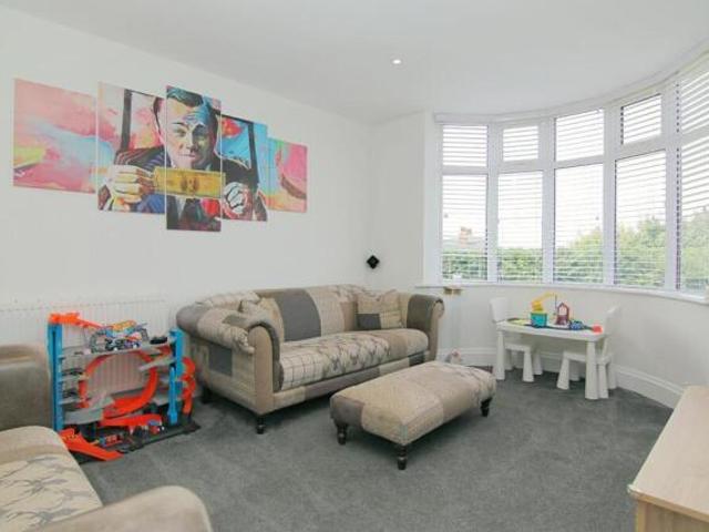 4 bedroom detached house for sale in Calverley Lane, Leeds, LS13