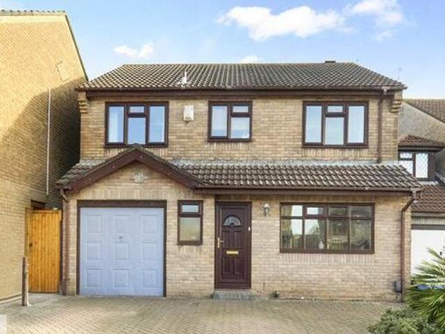 4 Bedroom Detached House For Sale In Canford Heath, Poole