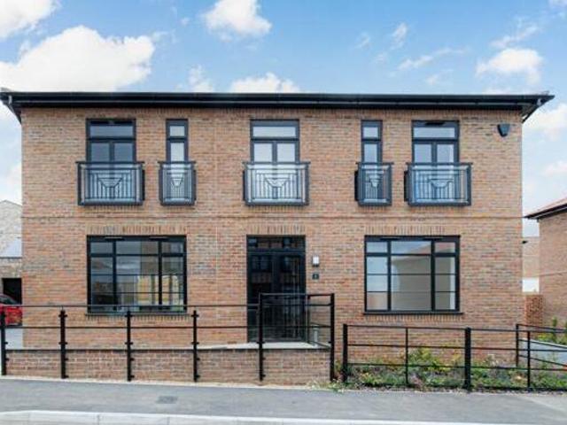 4 Bedroom Detached House For Sale In Canterbury