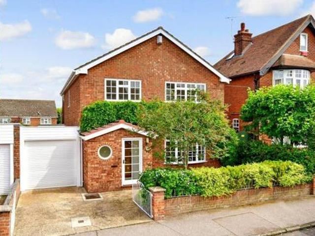 4 Bedroom Detached House For Sale In Canterbury