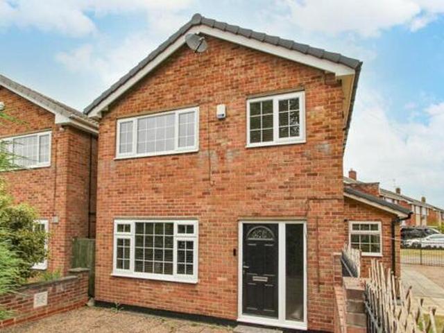 4 Bedroom Detached House For Sale In Cantley, Doncaster