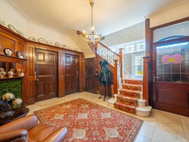 4 bedroom detached house for sale in Carisbrooke Drive, Mapperley Park, NG3