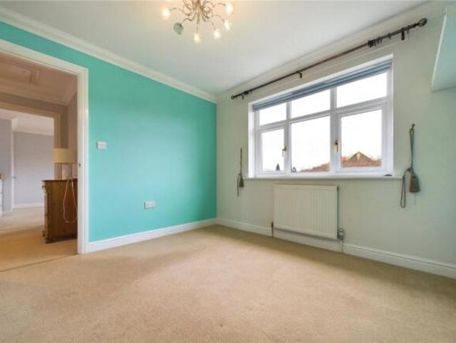 4 bedroom detached house for sale in Carlisle Road, Tilehurst, Reading, Berkshire, RG31
