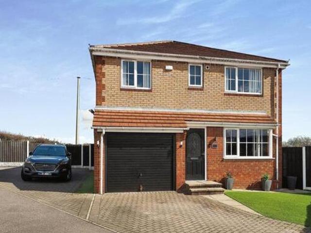 4 Bedroom Detached House For Sale In Carlton